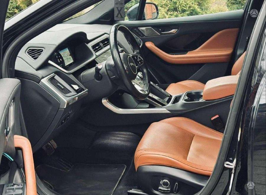Melns Jaguar I-Pace 2019 Šauļi, ar dzinēja tilpumu 0.00 L un nobraukumu 149 tūkst. km par 21500 €, foto 24 vietnē AUTOMOTO.COM.LV