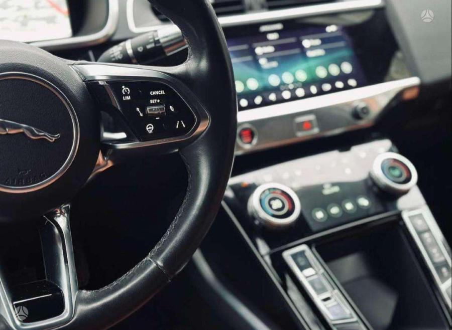 Melns Jaguar I-Pace 2019 Šauļi, ar dzinēja tilpumu 0.00 L un nobraukumu 149 tūkst. km par 21500 €, foto 32 vietnē AUTOMOTO.COM.LV