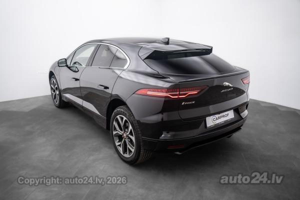 Black Jaguar I-Pace 2018 in Tallinn, with an engine capacity of 0.00 L and mileage of 109 thousand km for 19999 €, photo 7 on AUTOMOTO.COM.LV