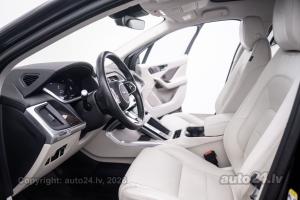Black Jaguar I-Pace 2018 in Tallinn, with an engine capacity of 0.00 L and mileage of 109 thousand km for 19999 €, photo 10 on AUTOMOTO.COM.LV