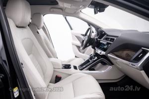 Black Jaguar I-Pace 2018 in Tallinn, with an engine capacity of 0.00 L and mileage of 109 thousand km for 19999 €, photo 13 on AUTOMOTO.COM.LV