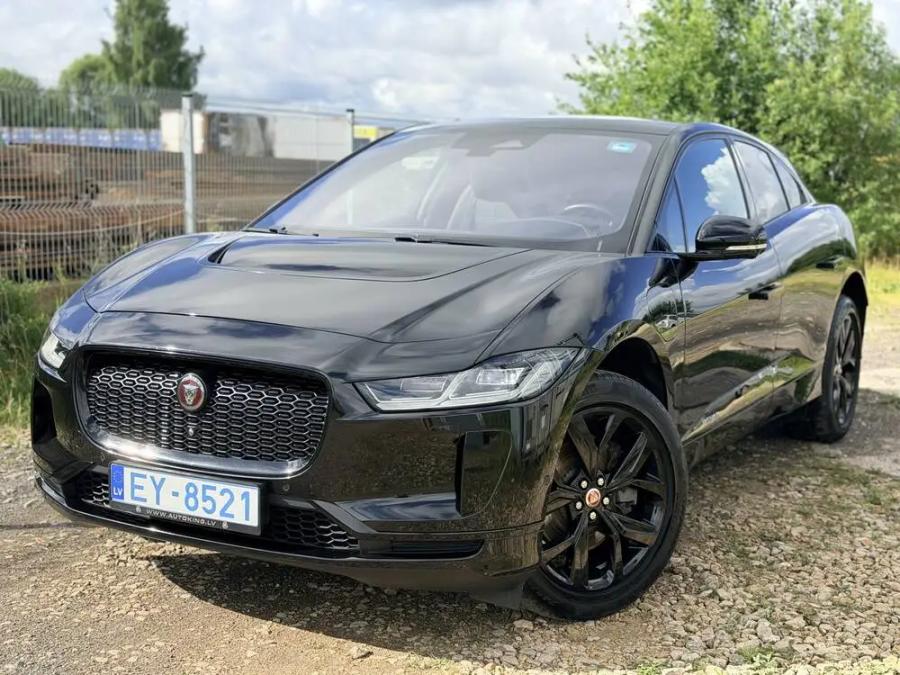 Black Jaguar I-Pace 2020 in Riga, with an engine capacity of 0.00 L and mileage of 93 thousand km for 24995 €, photo 4 on AUTOMOTO.COM.LV
