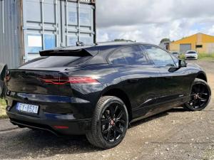 Black Jaguar I-Pace 2020 in Riga, with an engine capacity of 0.00 L and mileage of 93 thousand km for 24995 €, photo 7 on AUTOMOTO.COM.LV
