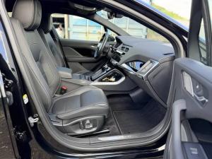 Black Jaguar I-Pace 2020 in Riga, with an engine capacity of 0.00 L and mileage of 93 thousand km for 24995 €, photo 32 on AUTOMOTO.COM.LV