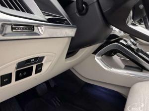 Black Jaguar I-Pace 2020 in Vilnius, with an engine capacity of 0.00 L and mileage of 55 thousand km for 24000 €, photo 28 on AUTOMOTO.COM.LV
