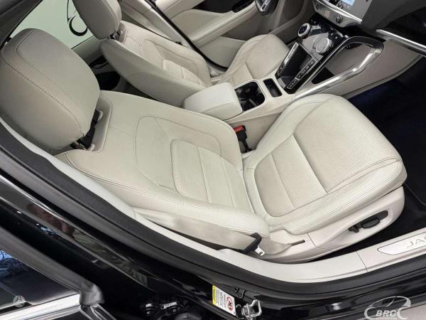 Black Jaguar I-Pace 2020 in Vilnius, with an engine capacity of 0.00 L and mileage of 55 thousand km for 23500 €, photo 6 on AUTOMOTO.COM.LV