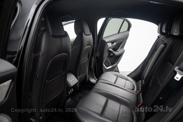 Black Jaguar I-Pace 2019 in Tallinn, with an engine capacity of 0.00 L and mileage of 125 thousand km for 19999 €, photo 9 on AUTOMOTO.COM.LV