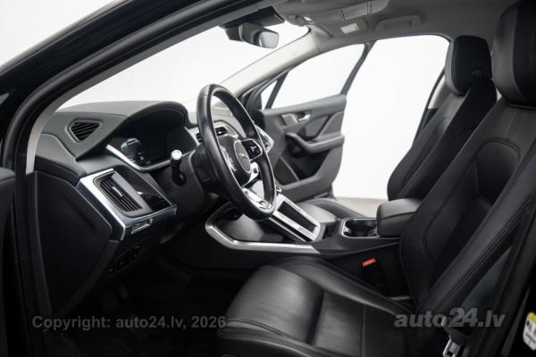 Black Jaguar I-Pace 2019 in Tallinn, with an engine capacity of 0.00 L and mileage of 129 thousand km for 19999 €, photo 8 on AUTOMOTO.COM.LV