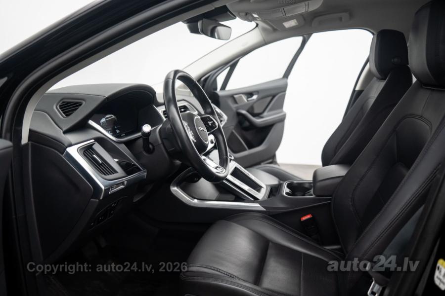 Black Jaguar I-Pace 2019 in Tallinn, with an engine capacity of 0.00 L and mileage of 129 thousand km for 19999 €, photo 9 on AUTOMOTO.COM.LV