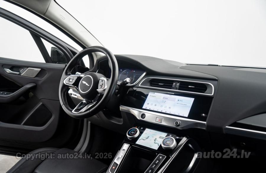 Black Jaguar I-Pace 2019 in Tallinn, with an engine capacity of 0.00 L and mileage of 129 thousand km for 19999 €, photo 13 on AUTOMOTO.COM.LV