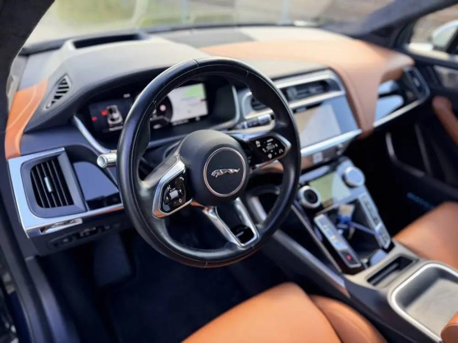 Синий Ягуар I-Pace 2021 в Рига, объемом двигателя 0.00 л и пробегом 113 тыс. км за 23995 €, фото 15 на AUTOMOTO.COM.LV