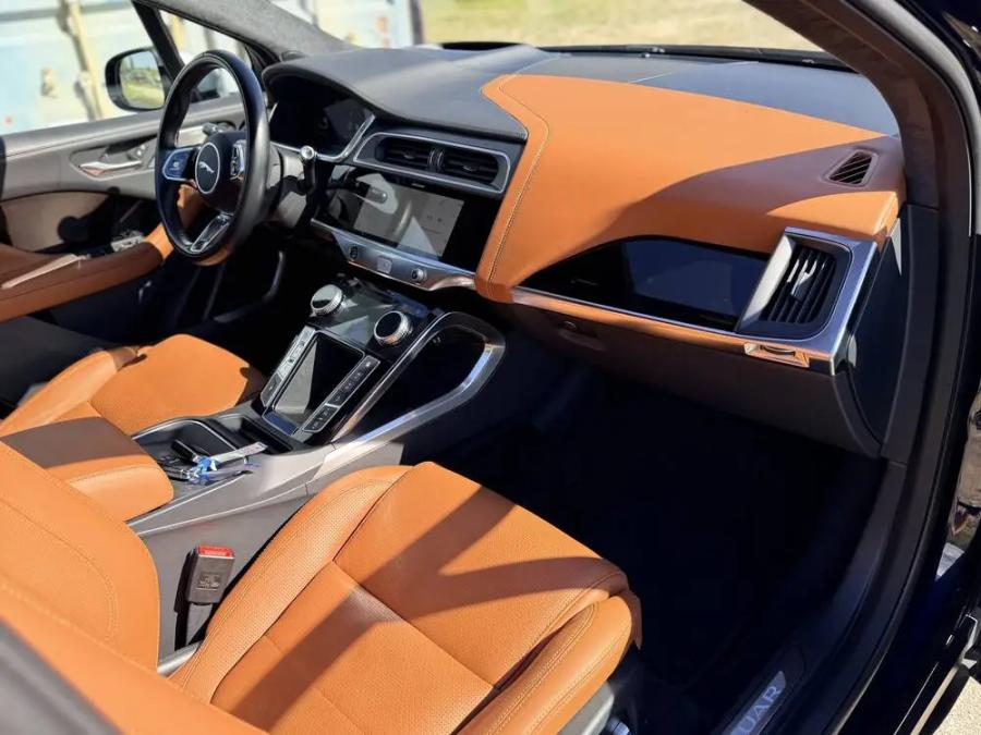 Синий Ягуар I-Pace 2021 в Рига, объемом двигателя 0.00 л и пробегом 113 тыс. км за 23995 €, фото 28 на AUTOMOTO.COM.LV