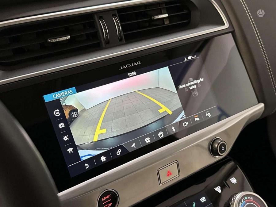 Jaguar I-Pace 2018 in Vilnius, with an engine capacity of 0.00 L and mileage of 44 thousand km for 27500 €, photo 22 on AUTOMOTO.COM.LV