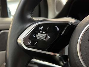 Jaguar I-Pace 2018 in Vilnius, with an engine capacity of 0.00 L and mileage of 44 thousand km for 27500 €, photo 27 on AUTOMOTO.COM.LV