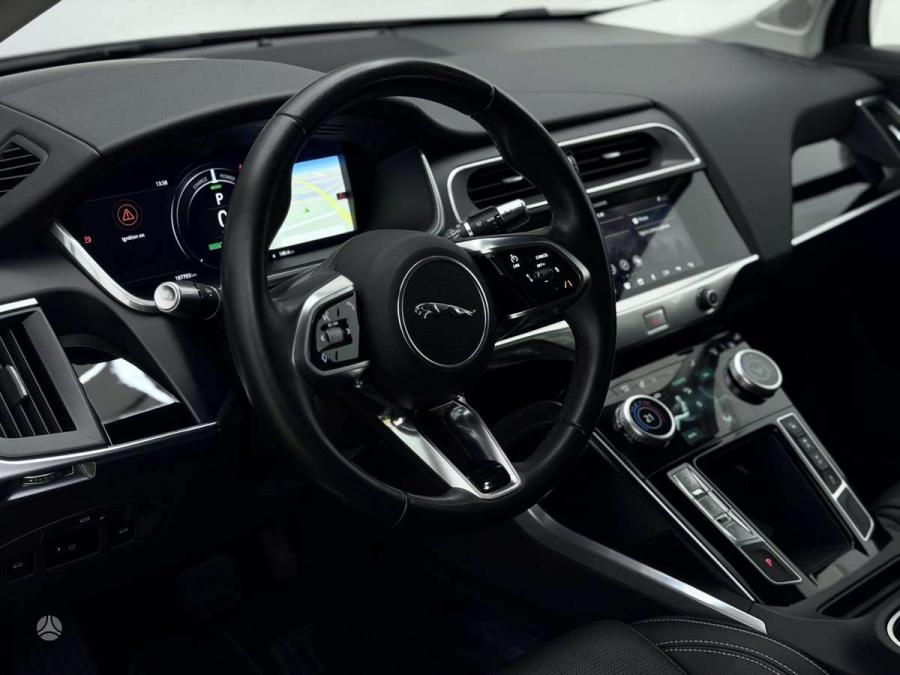 Серый Ягуар I-Pace 2018 в Вильнюс, объемом двигателя 0.00 л и пробегом 188 тыс. км за 17900 €, фото 10 на AUTOMOTO.COM.LV