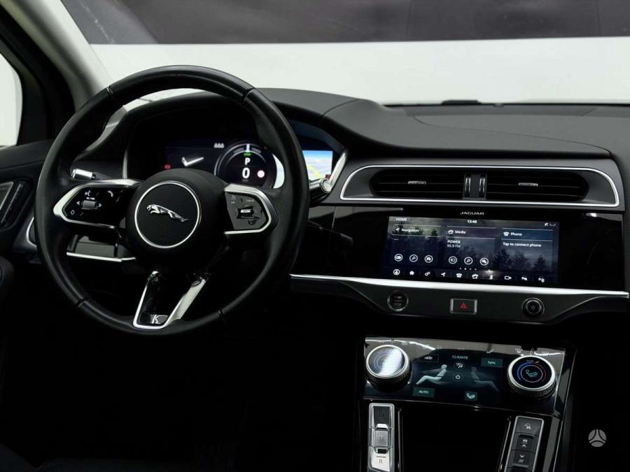 Серый Ягуар I-Pace 2018 в Вильнюс, объемом двигателя 0.00 л и пробегом 188 тыс. км за 17900 €, фото 18 на AUTOMOTO.COM.LV