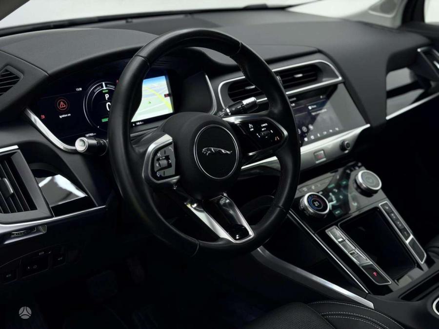 Grey Jaguar I-Pace 2018 in Vilnius, with an engine capacity of 0.00 L and mileage of 188 thousand km for 17900 €, photo 10 on AUTOMOTO.COM.LV