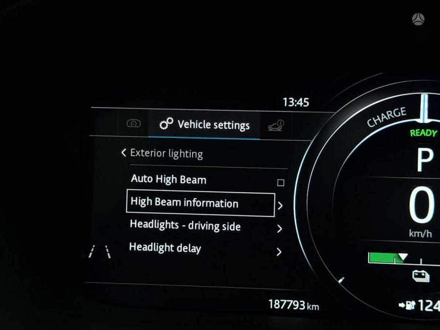 Grey Jaguar I-Pace 2018 in Vilnius, with an engine capacity of 0.00 L and mileage of 188 thousand km for 17900 €, photo 32 on AUTOMOTO.COM.LV