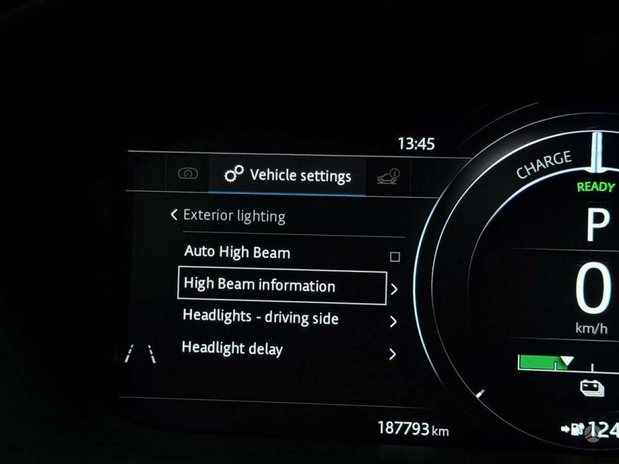 Grey Jaguar I-Pace 2018 in Vilnius, with an engine capacity of 0.00 L and mileage of 188 thousand km for 17390 €, photo 32 on AUTOMOTO.COM.LV