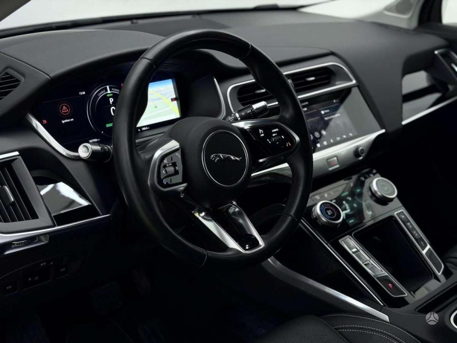 Серый Ягуар I-Pace 2018 в Вильнюс, объемом двигателя 0.00 л и пробегом 188 тыс. км за 16990 €, фото 10 на AUTOMOTO.COM.LV