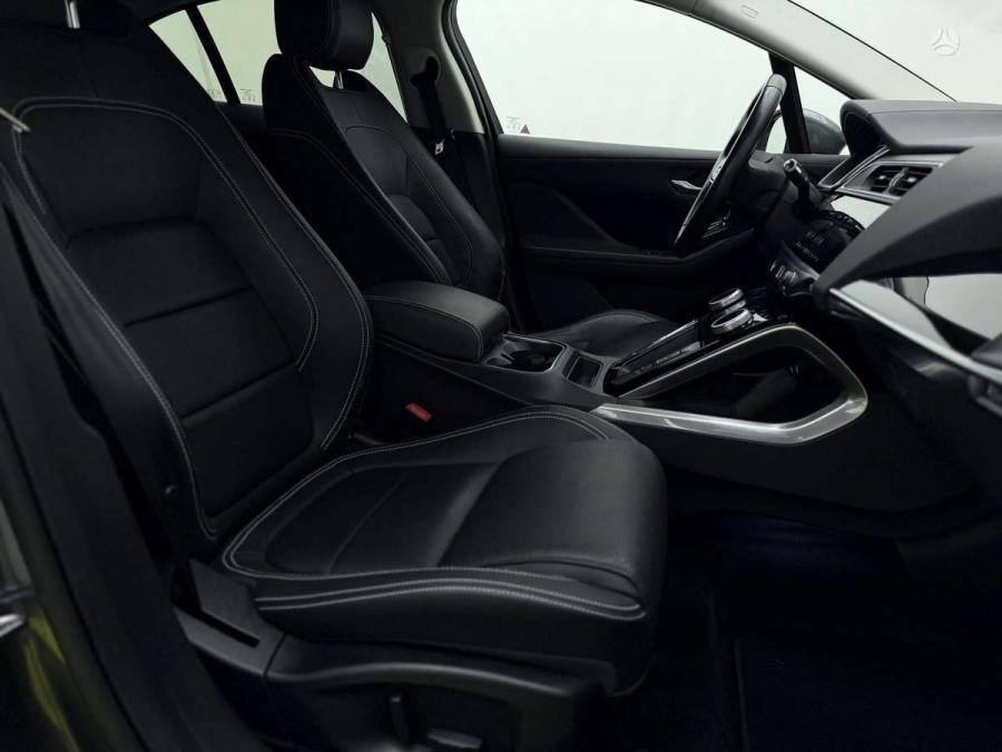 Серый Ягуар I-Pace 2018 в Вильнюс, объемом двигателя 0.00 л и пробегом 188 тыс. км за 16990 €, фото 16 на AUTOMOTO.COM.LV