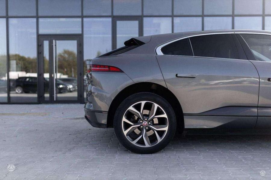 Grey Jaguar I-Pace 2019 in Vilnius, with an engine capacity of 0.00 L and mileage of 89 thousand km for 22500 €, photo 9 on AUTOMOTO.COM.LV