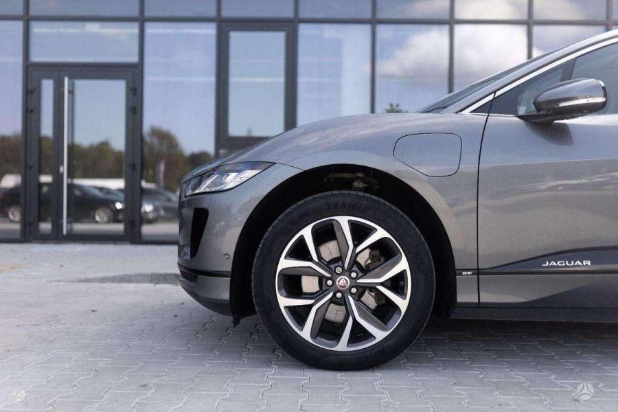 Grey Jaguar I-Pace 2019 in Vilnius, with an engine capacity of 0.00 L and mileage of 89 thousand km for 22300 €, photo 4 on AUTOMOTO.COM.LV
