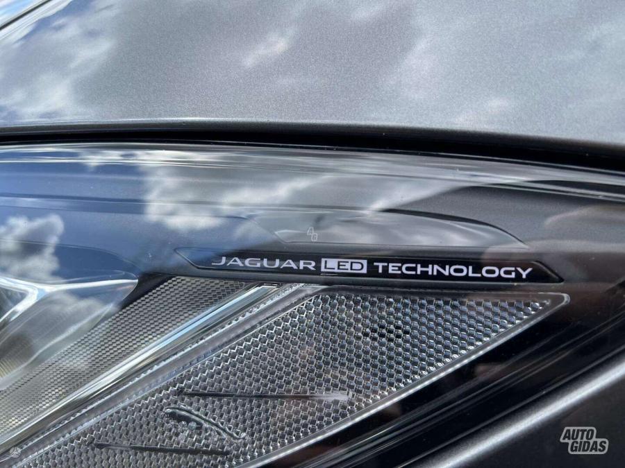 Grey Jaguar I-Pace 2019 in Siauliai, with an engine capacity of 0.00 L and mileage of 107 thousand km for 20400 €, photo 13 on AUTOMOTO.COM.LV
