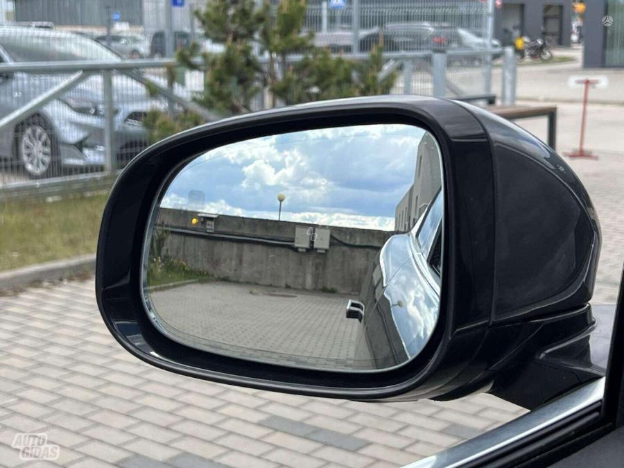Grey Jaguar I-Pace 2019 in Siauliai, with an engine capacity of 0.00 L and mileage of 107 thousand km for 20400 €, photo 17 on AUTOMOTO.COM.LV