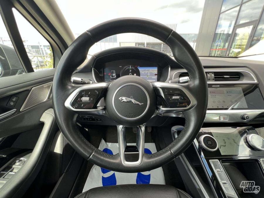 Grey Jaguar I-Pace 2019 in Siauliai, with an engine capacity of 0.00 L and mileage of 107 thousand km for 20400 €, photo 20 on AUTOMOTO.COM.LV