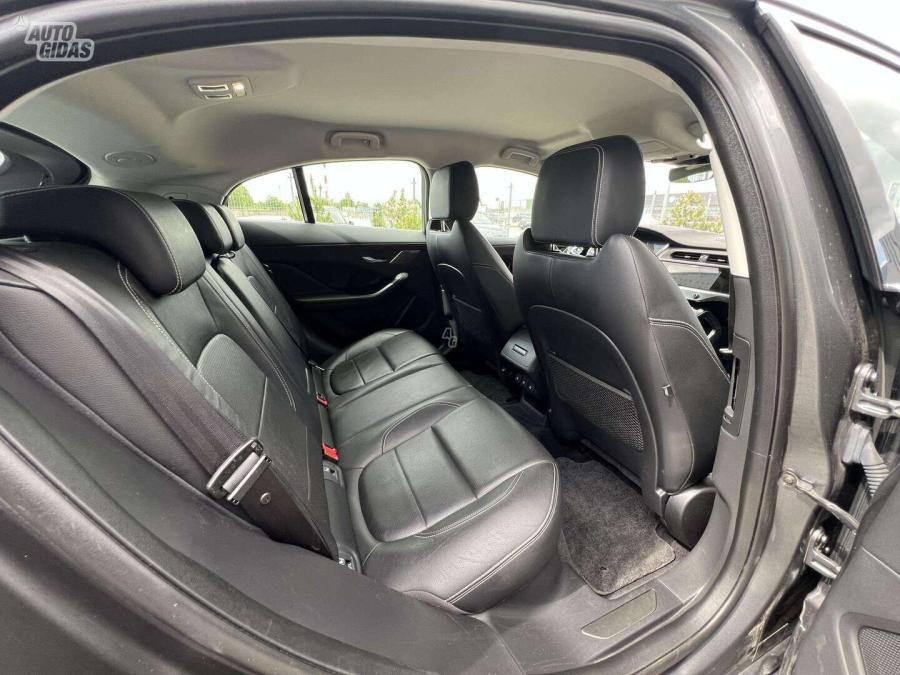 Grey Jaguar I-Pace 2019 in Siauliai, with an engine capacity of 0.00 L and mileage of 107 thousand km for 20400 €, photo 27 on AUTOMOTO.COM.LV