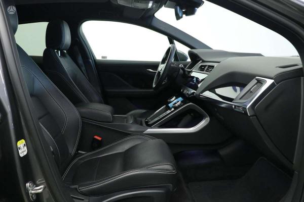 Grey Jaguar I-Pace 2020 in Vilnius, with an engine capacity of 0.00 L and mileage of 39 thousand km for 26990 €, photo 10 on AUTOMOTO.COM.LV