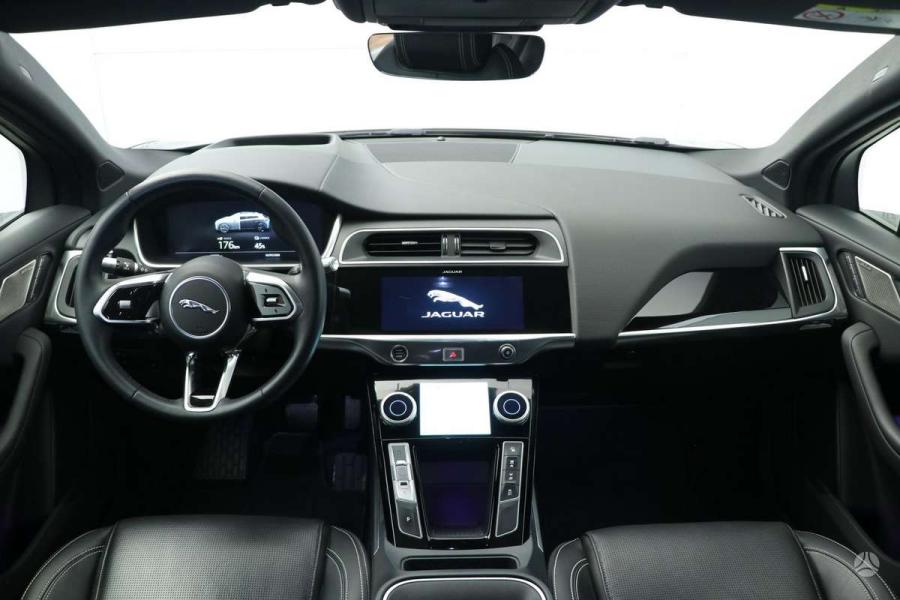 Grey Jaguar I-Pace 2020 in Vilnius, with an engine capacity of 0.00 L and mileage of 39 thousand km for 26990 €, photo 24 on AUTOMOTO.COM.LV