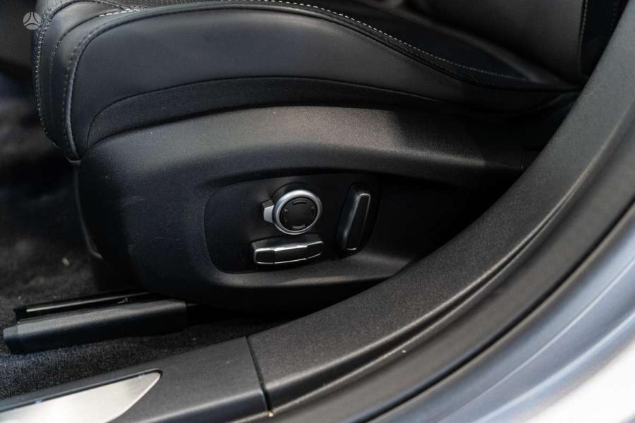 Grey Jaguar I-Pace 2021 in Vilnius, with an engine capacity of 0.00 L and mileage of 47 thousand km for 26900 €, photo 15 on AUTOMOTO.COM.LV
