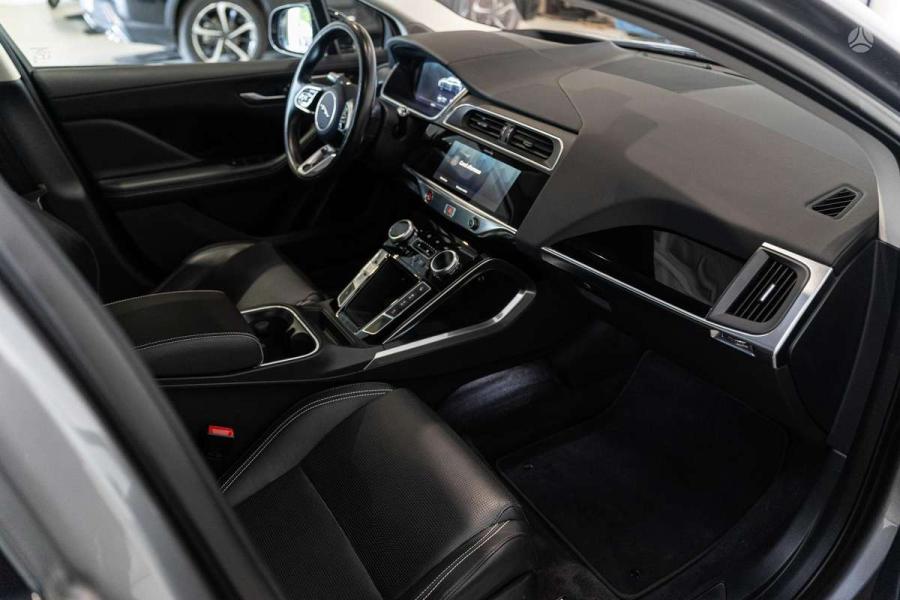 Grey Jaguar I-Pace 2021 in Vilnius, with an engine capacity of 0.00 L and mileage of 47 thousand km for 26900 €, photo 22 on AUTOMOTO.COM.LV