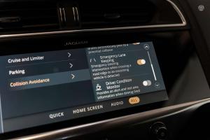 Grey Jaguar I-Pace 2021 in Vilnius, with an engine capacity of 0.00 L and mileage of 47 thousand km for 26900 €, photo 33 on AUTOMOTO.COM.LV