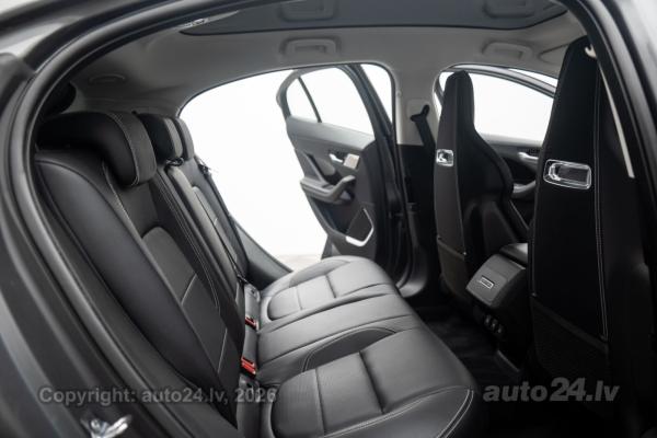 Серый Ягуар I-Pace 2018 в Таллин, объемом двигателя 0.00 л и пробегом 89 тыс. км за 21999 €, фото 10 на AUTOMOTO.COM.LV