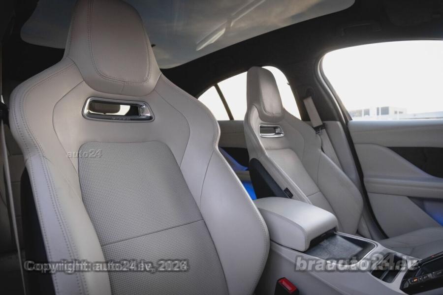 Grey Jaguar I-Pace 2018 in Tallinn, with an engine capacity of 0.00 L and mileage of 131 thousand km for 19900 €, photo 20 on AUTOMOTO.COM.LV