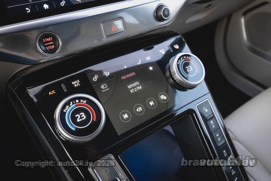Grey Jaguar I-Pace 2018 in Tallinn, with an engine capacity of 0.00 L and mileage of 131 thousand km for 19900 €, photo 24 on AUTOMOTO.COM.LV