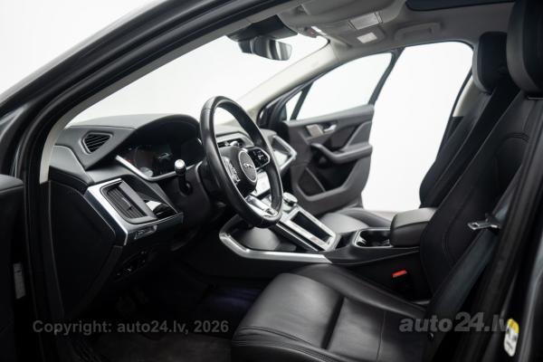 Pelēks Jaguar I-Pace 2019 Tallina, ar dzinēja tilpumu 0.00 L un nobraukumu 122 tūkst. km par 19699 €, foto 7 vietnē AUTOMOTO.COM.LV
