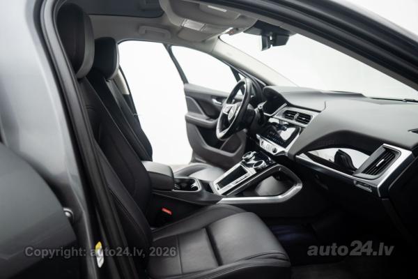 Pelēks Jaguar I-Pace 2019 Tallina, ar dzinēja tilpumu 0.00 L un nobraukumu 122 tūkst. km par 19699 €, foto 10 vietnē AUTOMOTO.COM.LV