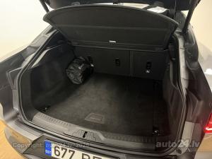 Pelēks Jaguar I-Pace 2019 Tallina, ar dzinēja tilpumu 0.00 L un nobraukumu 77 tūkst. km par 20990 €, foto 10 vietnē AUTOMOTO.COM.LV