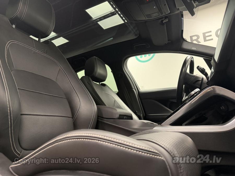 Pelēks Jaguar I-Pace 2019 Tallina, ar dzinēja tilpumu 0.00 L un nobraukumu 77 tūkst. km par 20990 €, foto 17 vietnē AUTOMOTO.COM.LV