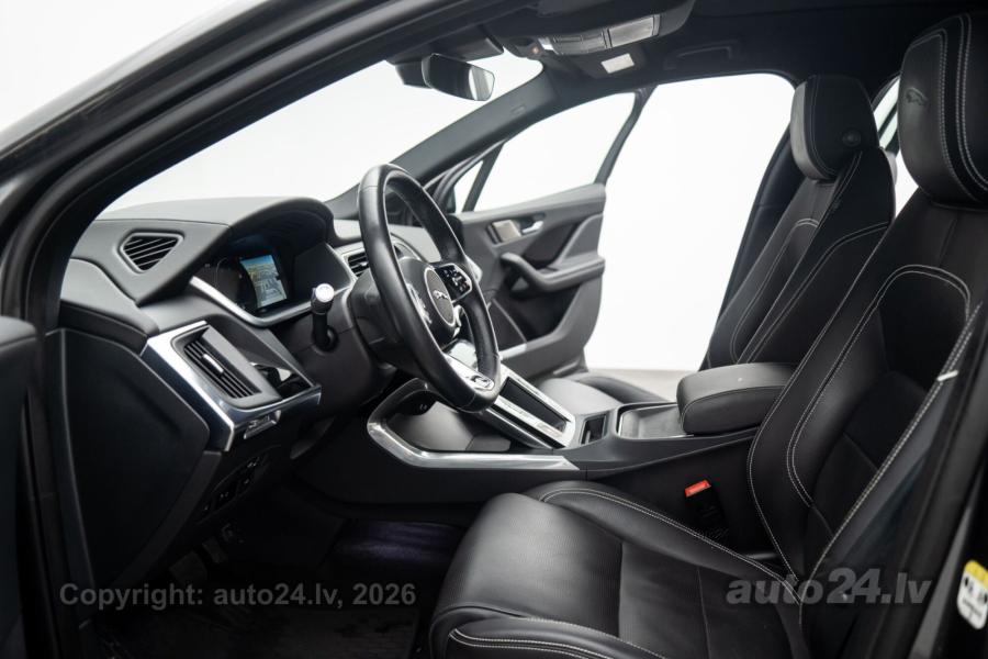 Grey Jaguar I-Pace 2021 in Tallinn, with an engine capacity of 0.00 L and mileage of 103 thousand km for 21999 €, photo 9 on AUTOMOTO.COM.LV