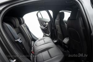 Grey Jaguar I-Pace 2021 in Tallinn, with an engine capacity of 0.00 L and mileage of 103 thousand km for 21999 €, photo 11 on AUTOMOTO.COM.LV