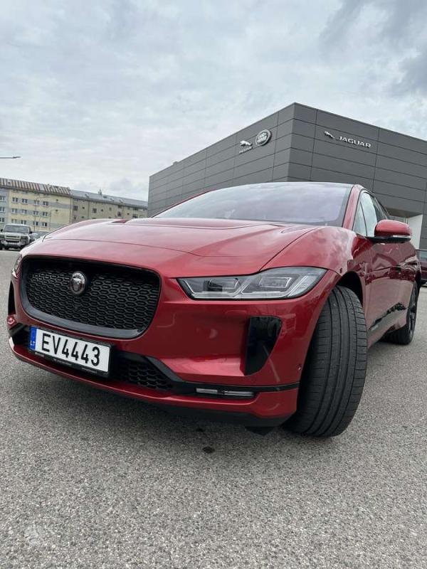 Red Jaguar I-Pace 2020 in Vilnius, with an engine capacity of 0.00 L and mileage of 108 thousand km for 25000 €, photo 6 on AUTOMOTO.COM.LV