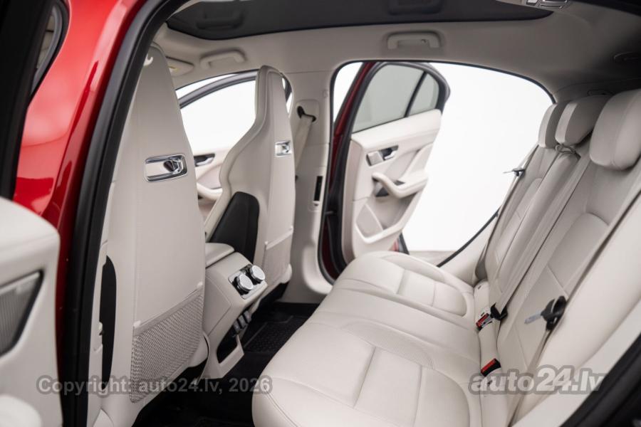 Red Jaguar I-Pace 2019 in Tallinn, with an engine capacity of 0.00 L and mileage of 108 thousand km for 21999 €, photo 10 on AUTOMOTO.COM.LV