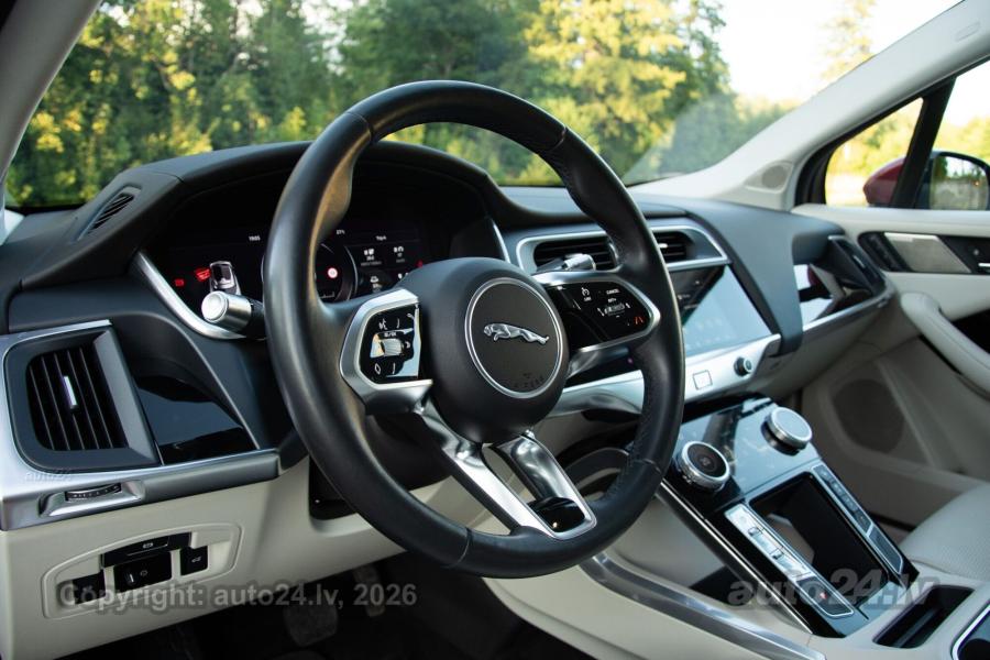 Sarkans Jaguar I-Pace 2019 Pērnava, ar dzinēja tilpumu 0.00 L un nobraukumu 119 tūkst. km par 16990 €, foto 13 vietnē AUTOMOTO.COM.LV