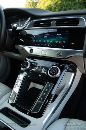 Sarkans Jaguar I-Pace 2019 Pērnava, ar dzinēja tilpumu 0.00 L un nobraukumu 119 tūkst. km par 16990 €, foto 17 vietnē AUTOMOTO.COM.LV