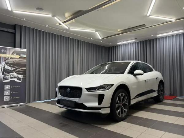 Ягуар I-Pace 2018 в Марупе на AUTOMOTO.COM.LV Белый Ягуар I-Pace 2018 в Марупе, объемом двигателя 0.00 л и пробегом 66 тыс. км за 17990 €, фото 1 на AUTOMOTO.COM.LV